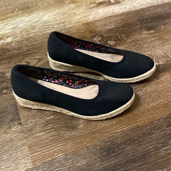 Life Stride | Shoes | Life Stride Velocity 2 Wedges | Poshmark